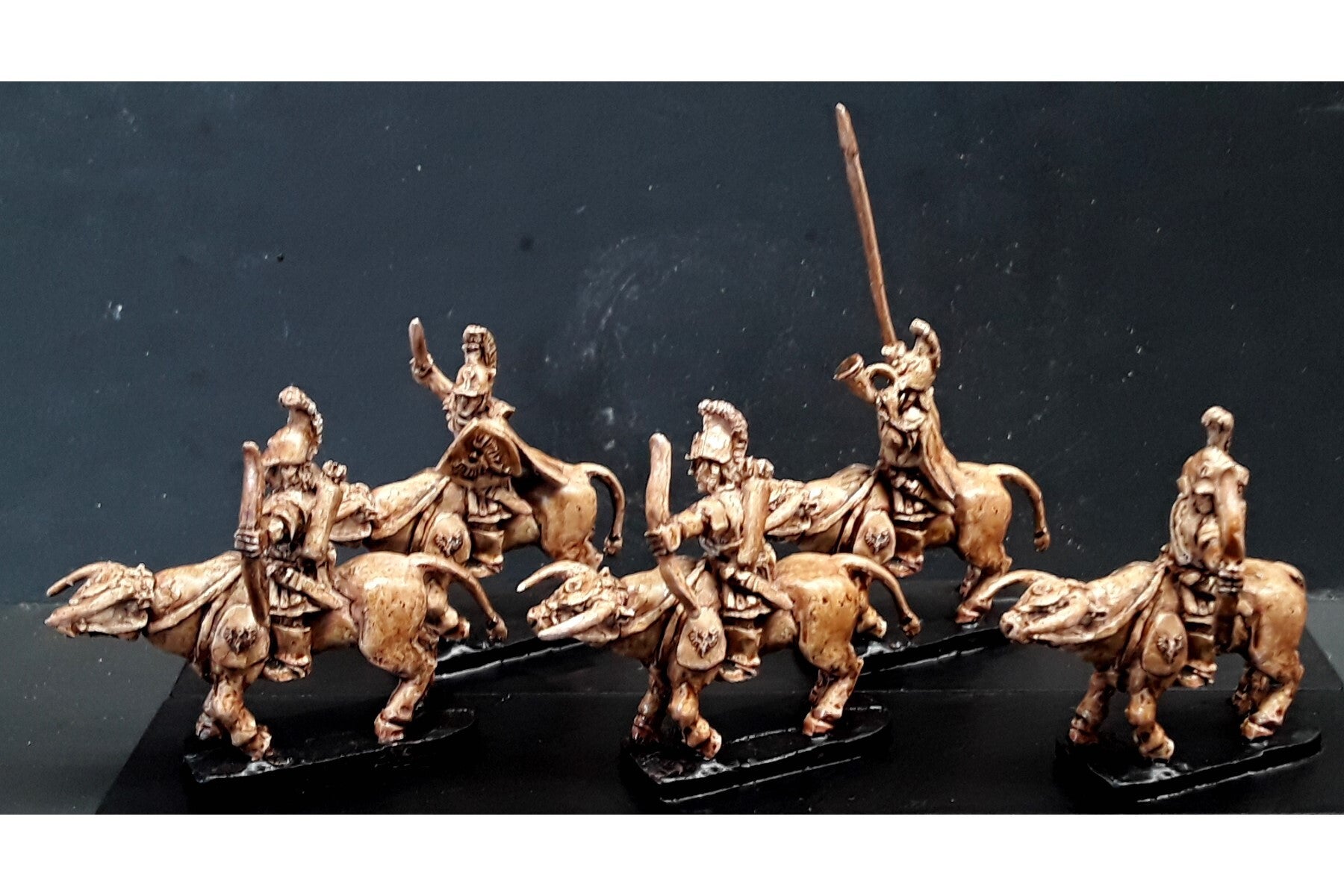 Legian Cavalry with Bows on Lightly Armored Bulls (16 figures) | Battle ... Legian Cavalry with Bows on Lightly Armored Bulls (16 figures) | Battle ...
